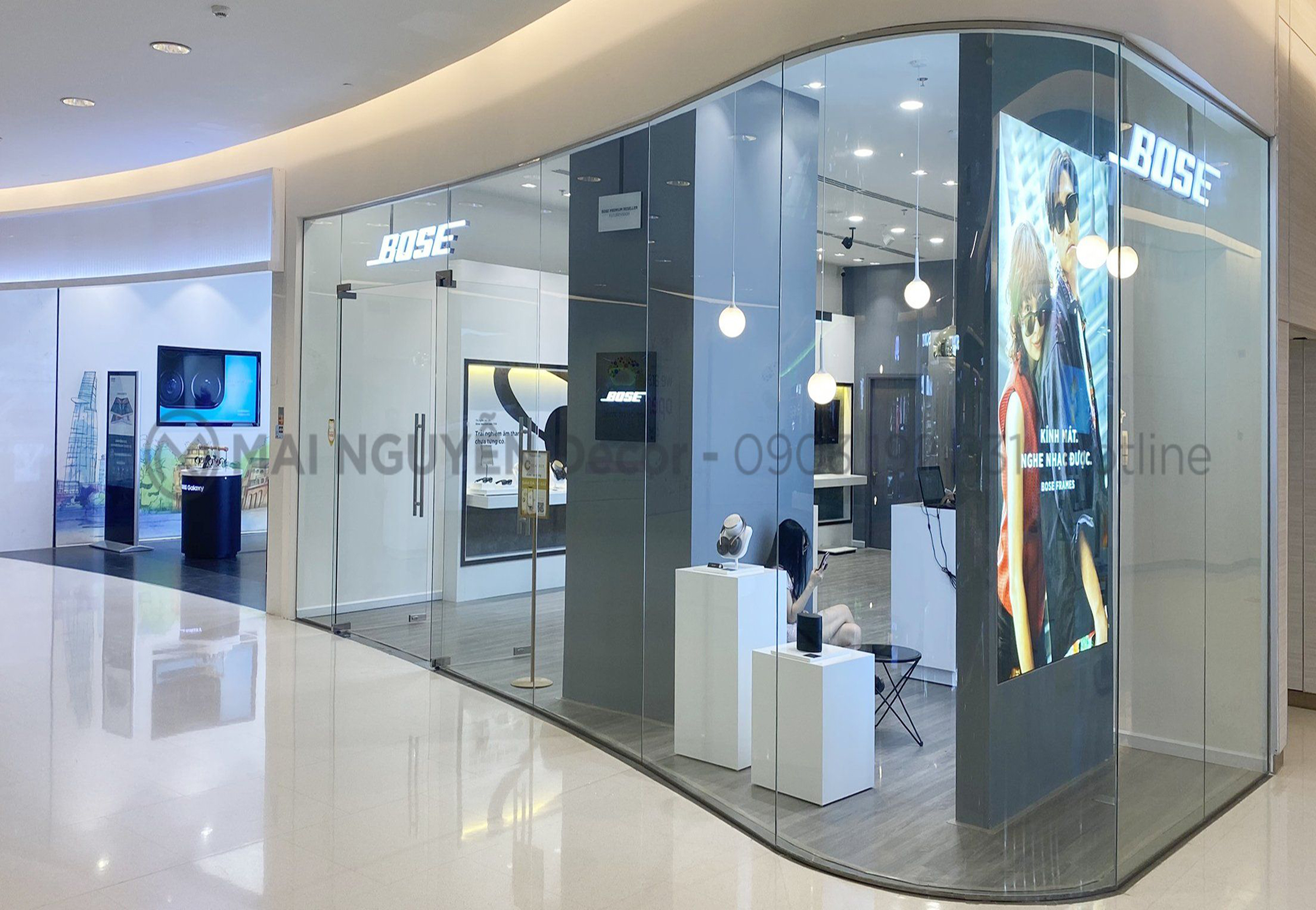 Dự án BOSE @ CRESCENT MALL STORE do Mai Nguyễn Decor thi